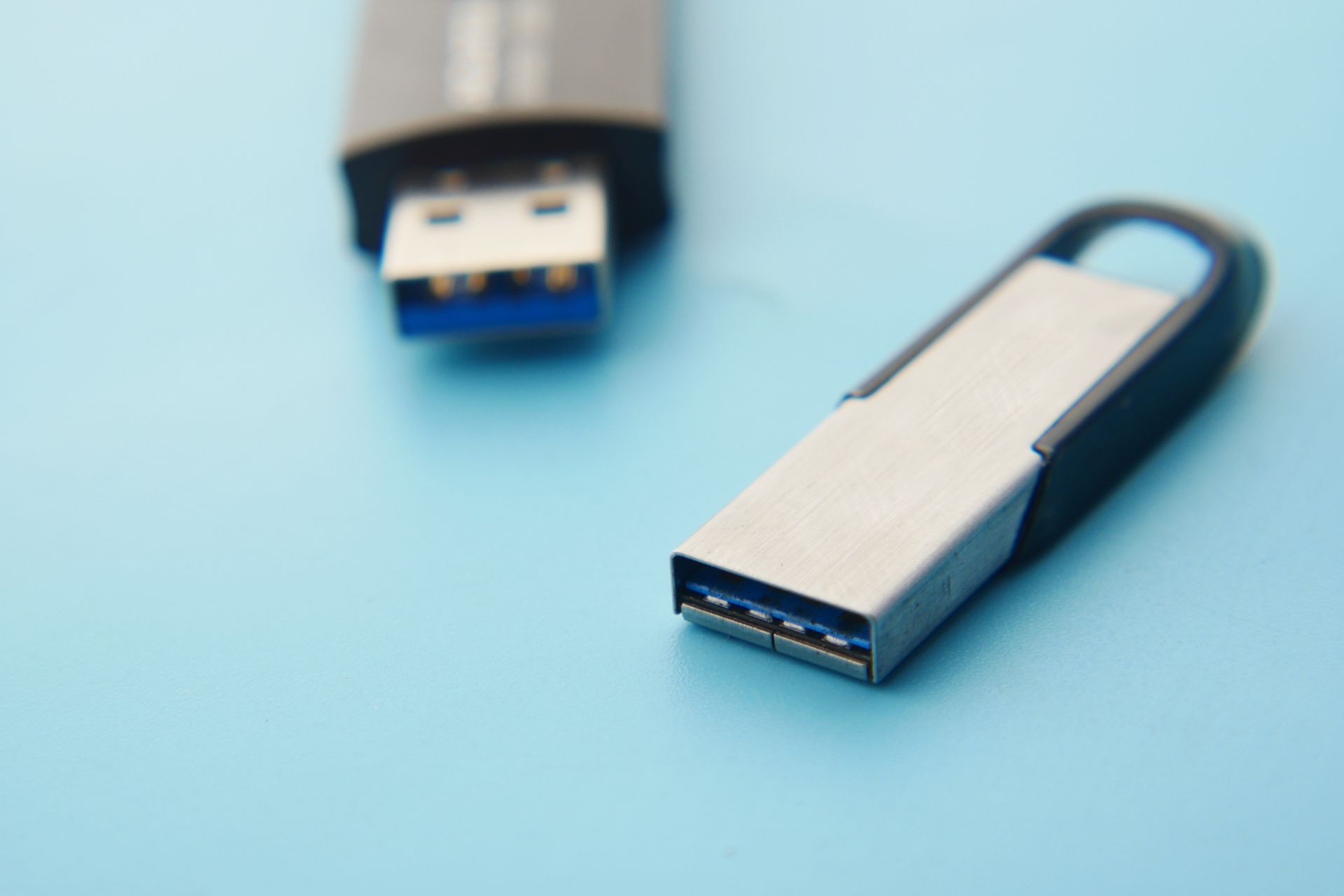 Ανάκτηση δεδομένων από κατεστραμμένο USB stick: Πώς γίνεται και πότε ...